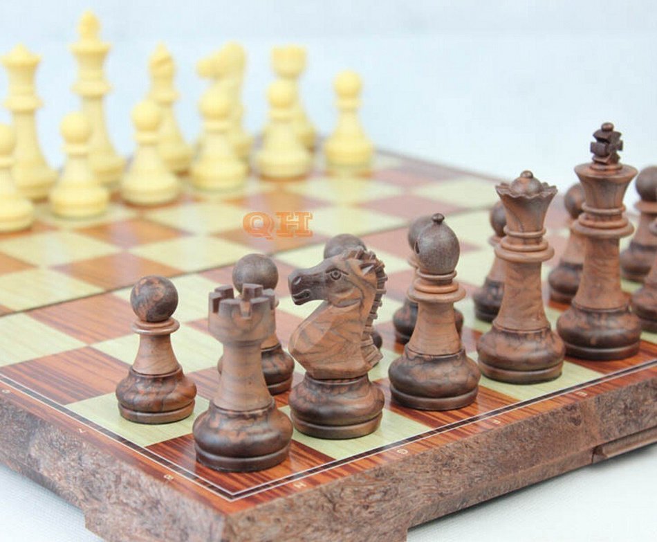 CHENGYIDA International Chess Sets - Magnetic Chess Game - Fine Wood ...