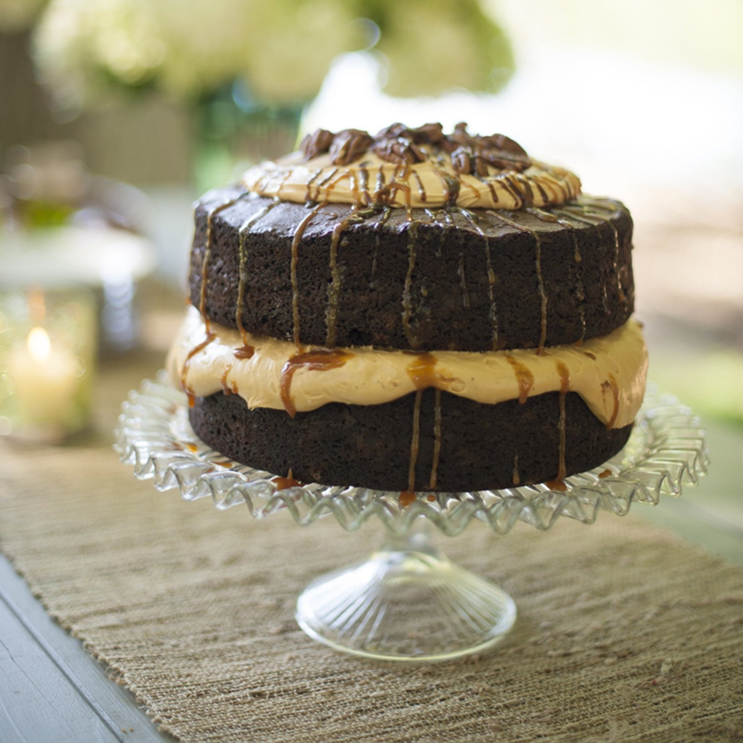 Nordic Ware Natural Aluminum Commercial Round Layer Cake Pan free image ...