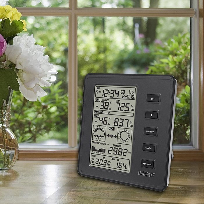 La Crosse Technology 308-2316 Professional Weather Station, Black N2 ...