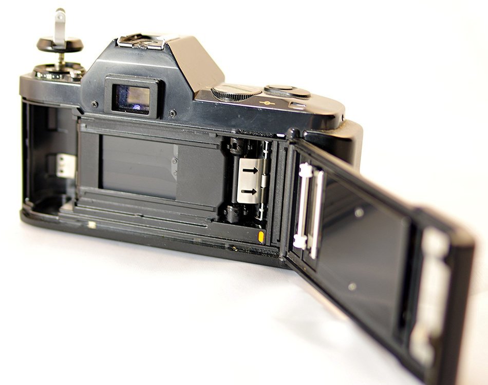 Canon T50 35mm SLR Camera Body only N3 free image download