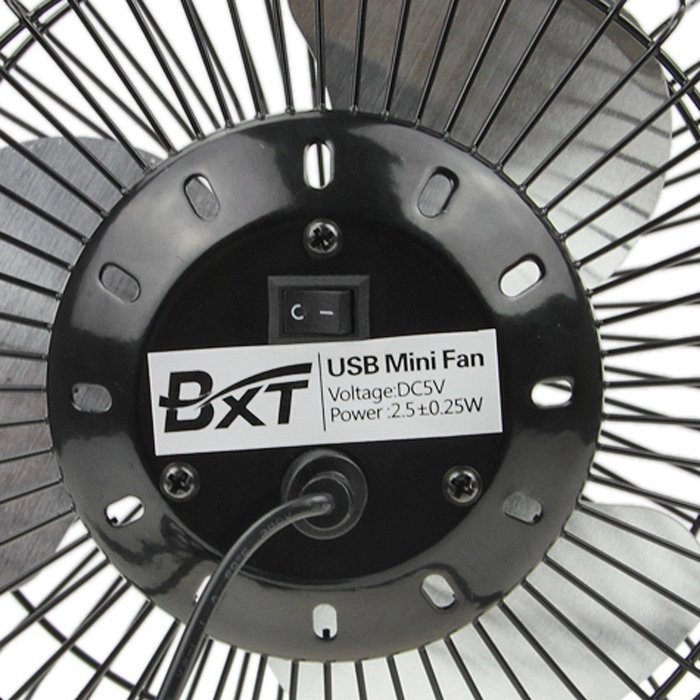 Bao Xin 360 Degrees Rotating USB Powered Tabletop Fan Mini Metal ...