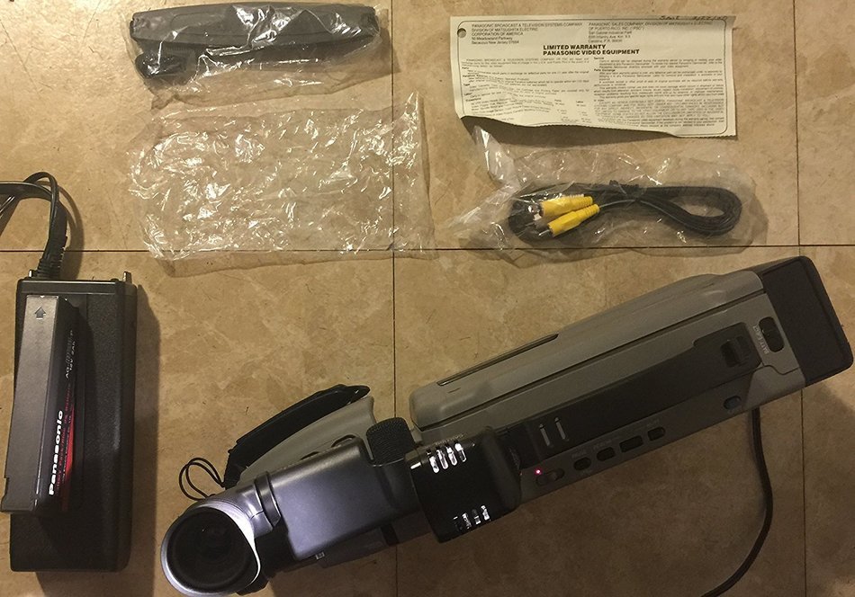 Panasonic VHS Reporter AG-188 Movie Camera free image download