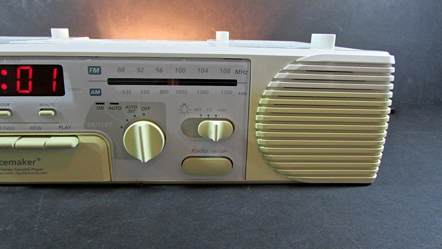 Vintage Black & Decker Spacemaker Under Counter AM FM Radio Cassette ...