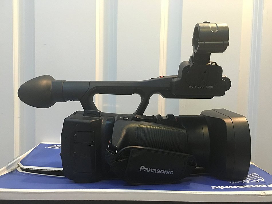 Panasonic AG-AC90A AVCCAM CAMCORDER Video Camera with 12x Optical Zoom ...