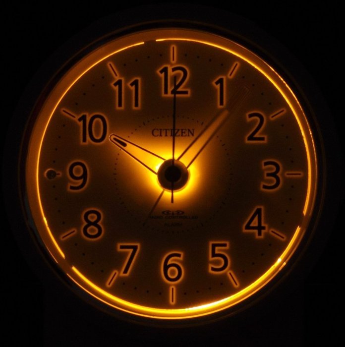 CITIZEN ( rhythm clock) night automatic lights ( number Hari ) radio ...