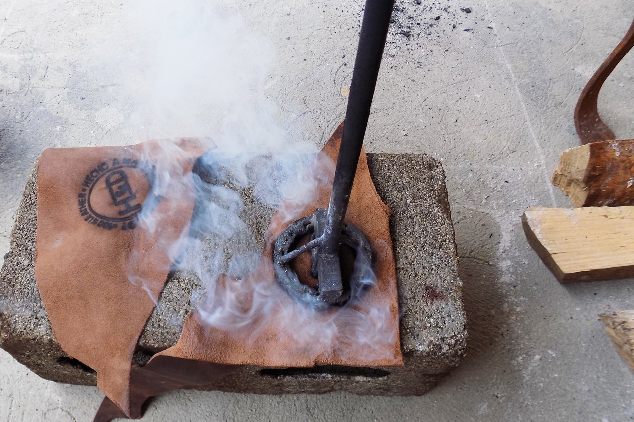 Durable Tule Fire Fan With Leather Handle Fire Starter for Charcoal ...