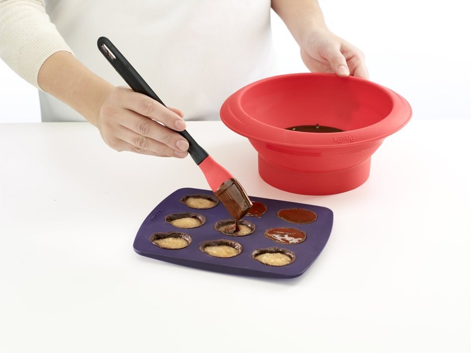 Lekue Crazy Skull Game Mold free image download