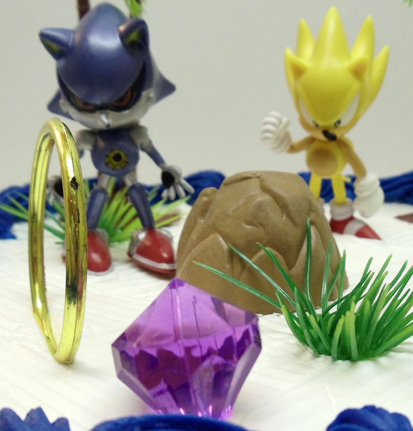 Unique 12 Piece Classic Sonic the Hedgehog Cake Topper Set Featuring 4 ...