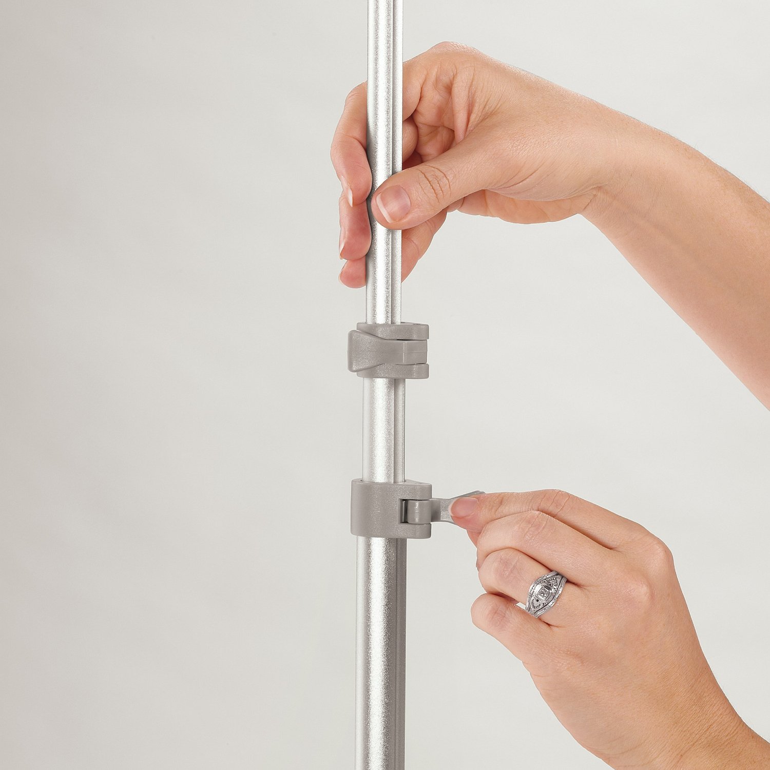 SINGER SteamWorks Pro 1500 Watt Garment & Fabric Steamer with 90 ...