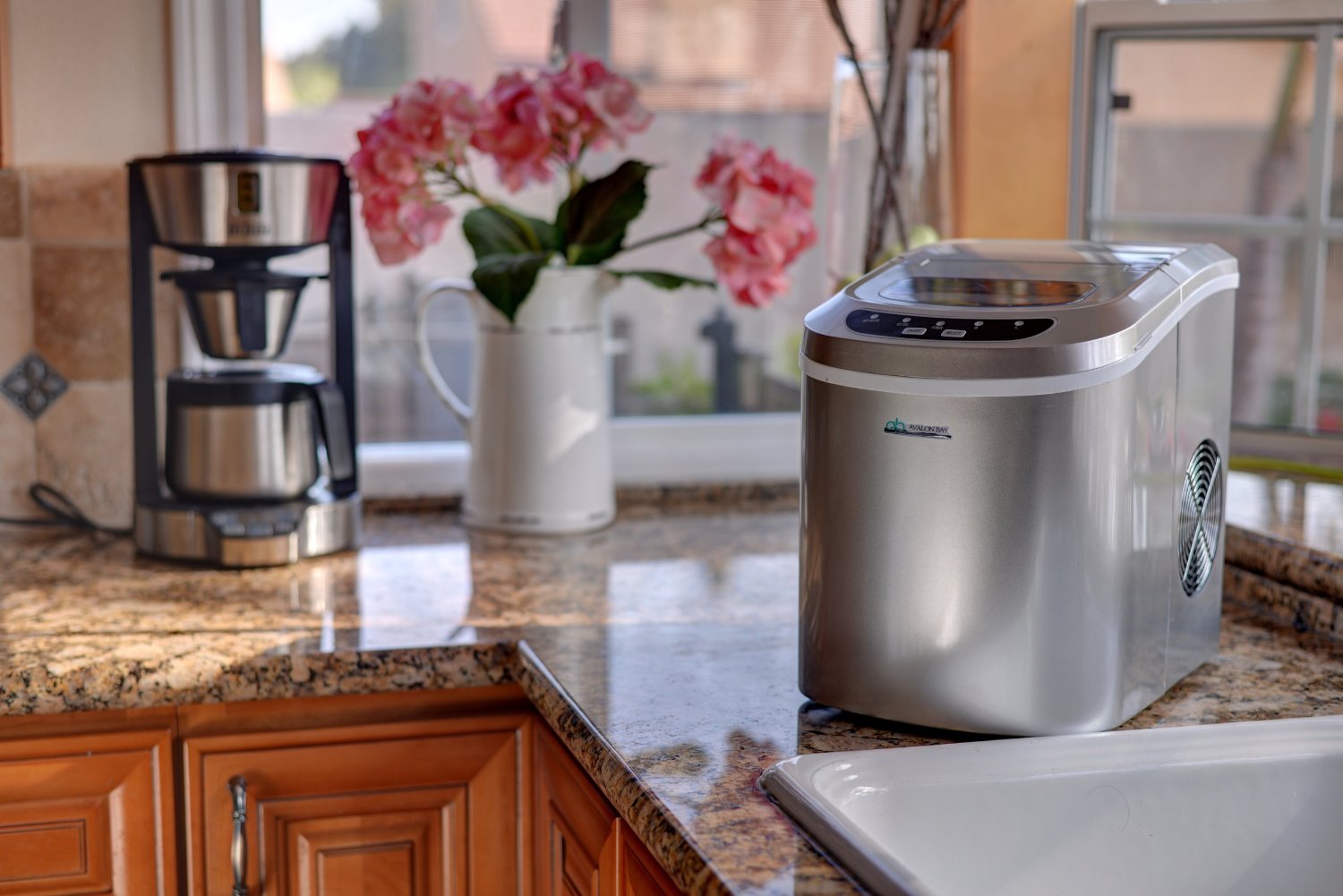 Avalon Bay AB-ICE26S Portable Ice Maker N6 free image download