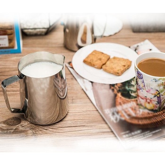Stainless Steel Milk Coffee Frothing Pitcher Cup Jug Silver Tone (600ml ...