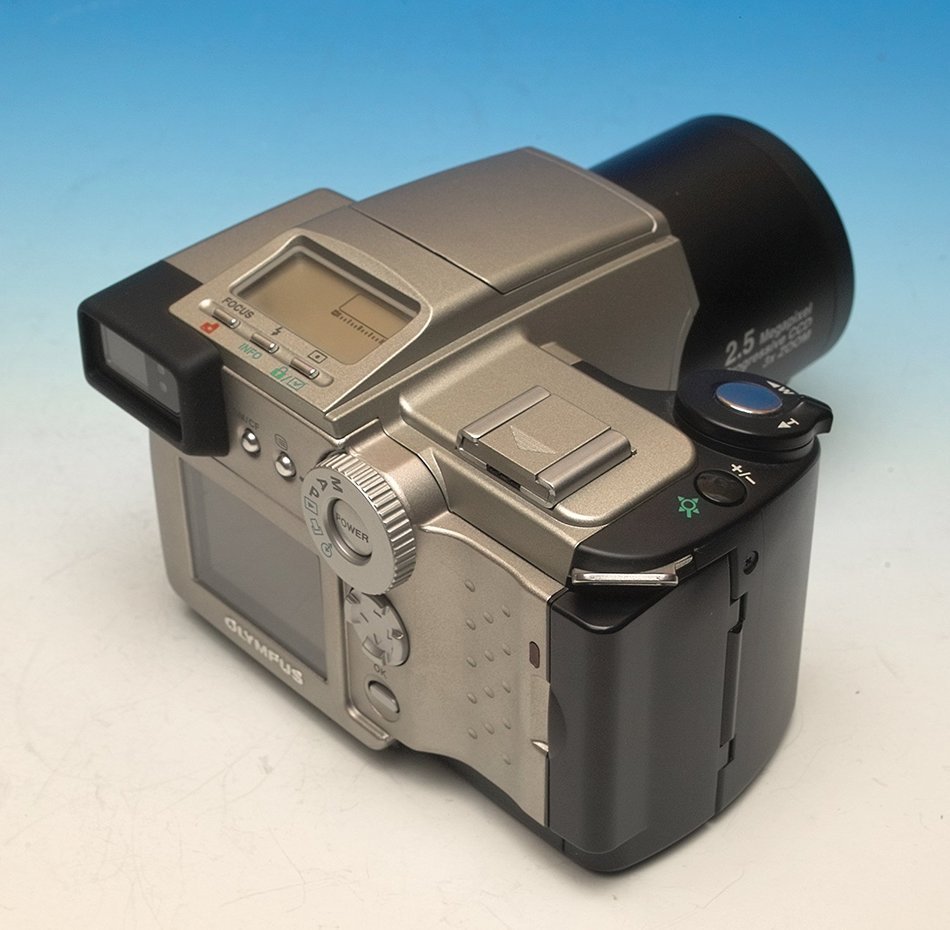 Olympus CAMEDIA C-2500L - Digital camera - SLR - 2.5 Mpix - optical ...