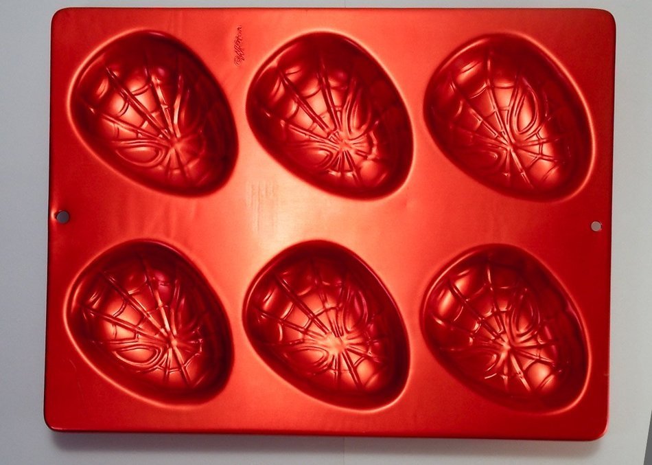 Wilton Spiderman Mini Cookie Treats Brownie Cupcake Muffin Spider-man ...