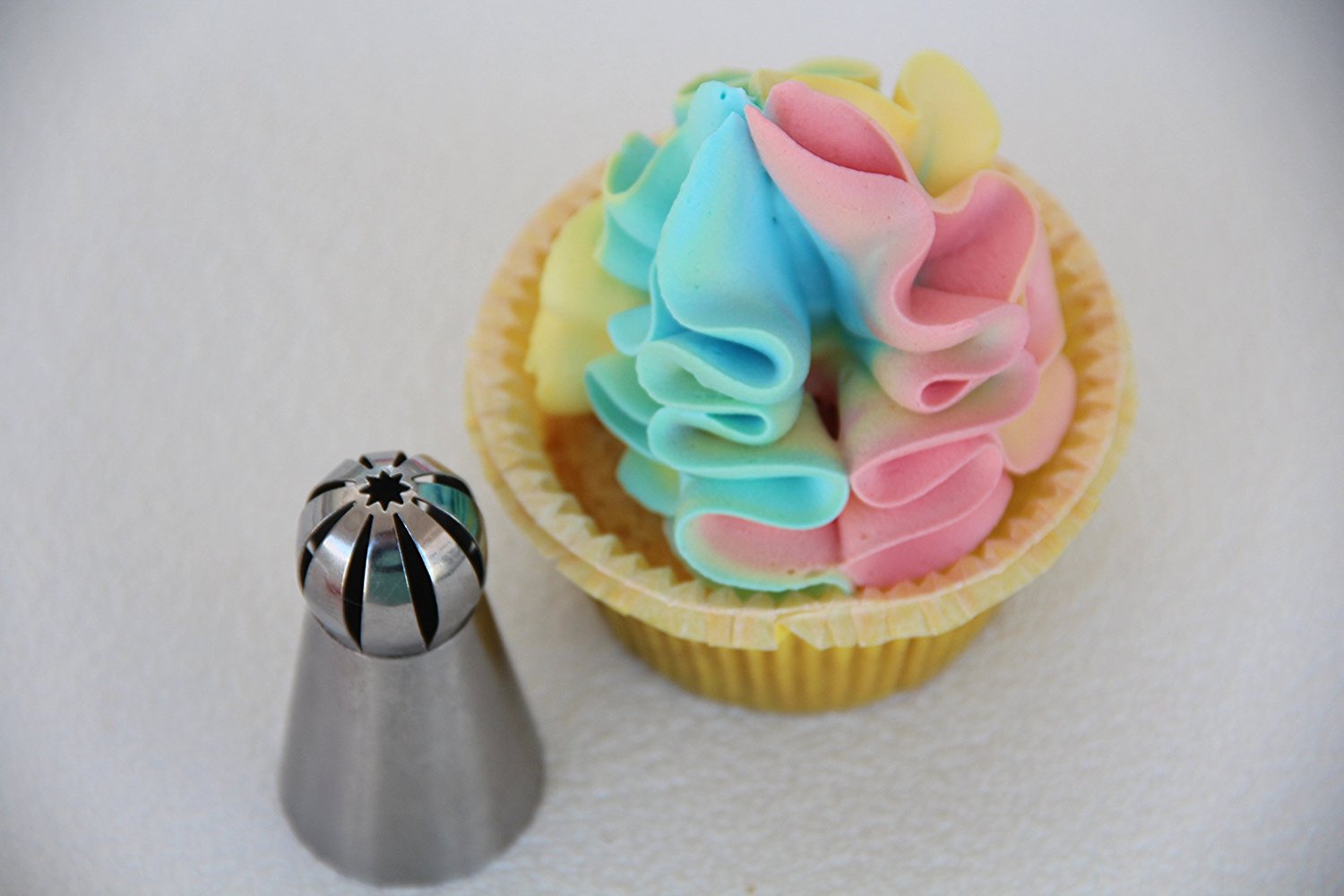 CrownBake DELUXE Russian Piping Tips 32 Pcs (2 XLarge Sphere Ball ...