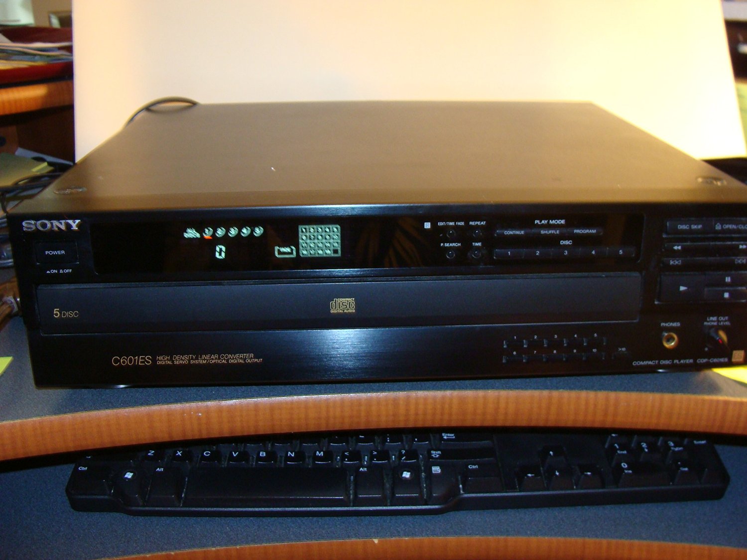 Sony C601ES 5 Disc CD Changer Player CDP-C601ES N4 free image download