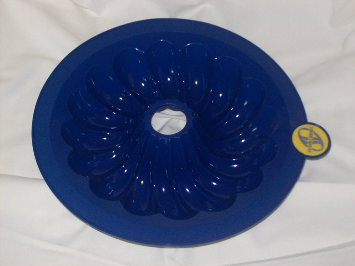 SMARTWARE Cobalt Blue Silicone Bundt Pan 9-inch free image download
