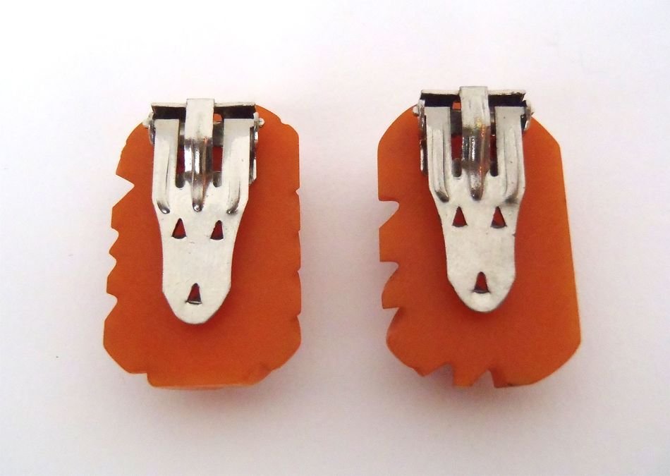 Bakelite Dress Clips free image download