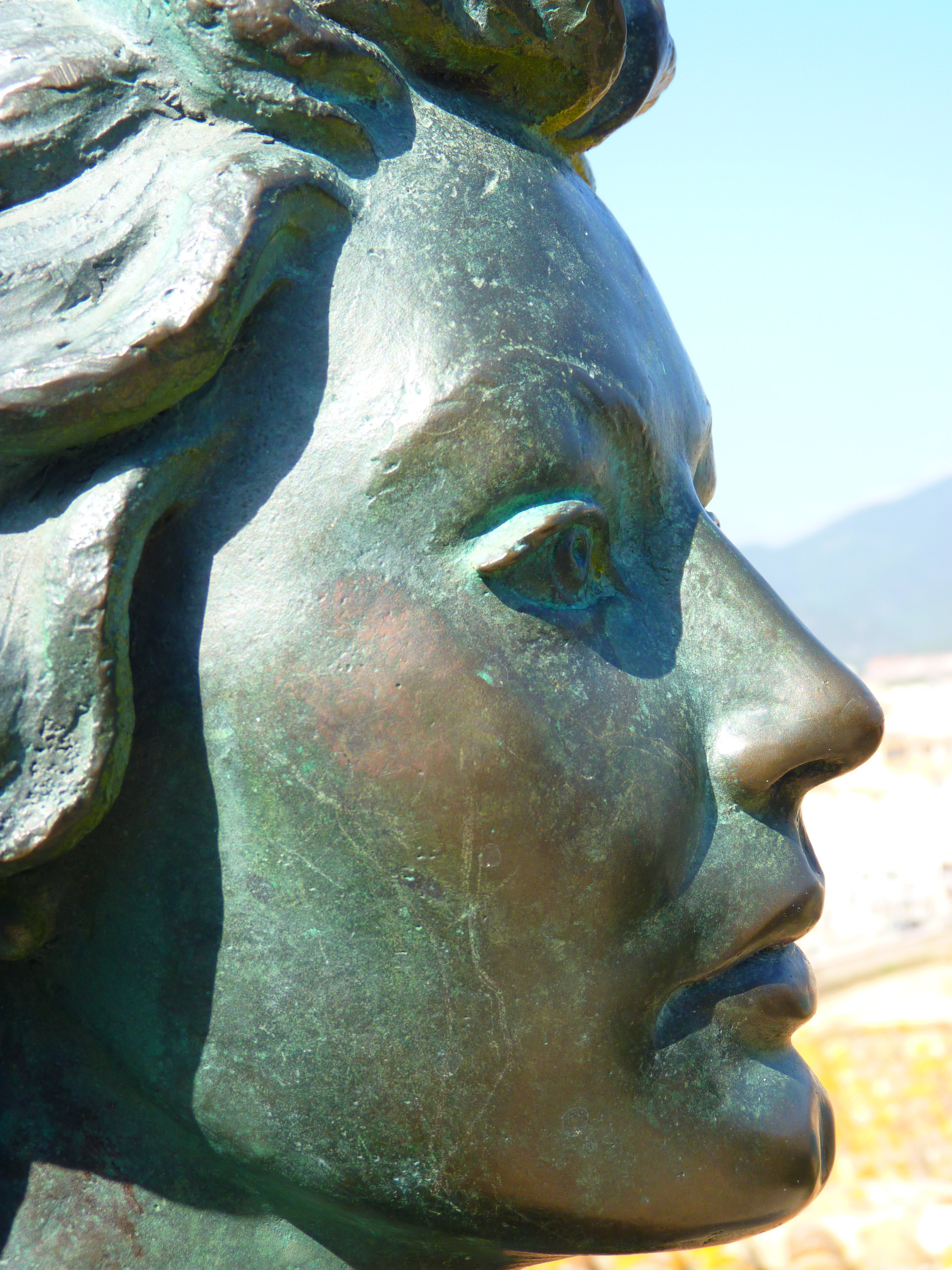 Woman face profile, bronze statue free image download