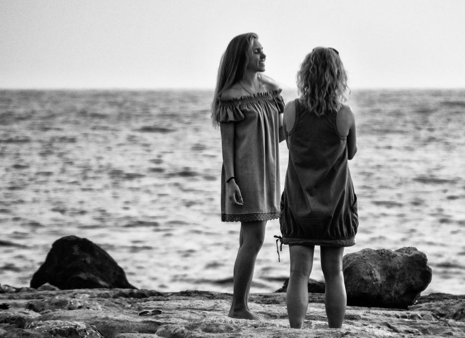 Girls Holiday People free image download