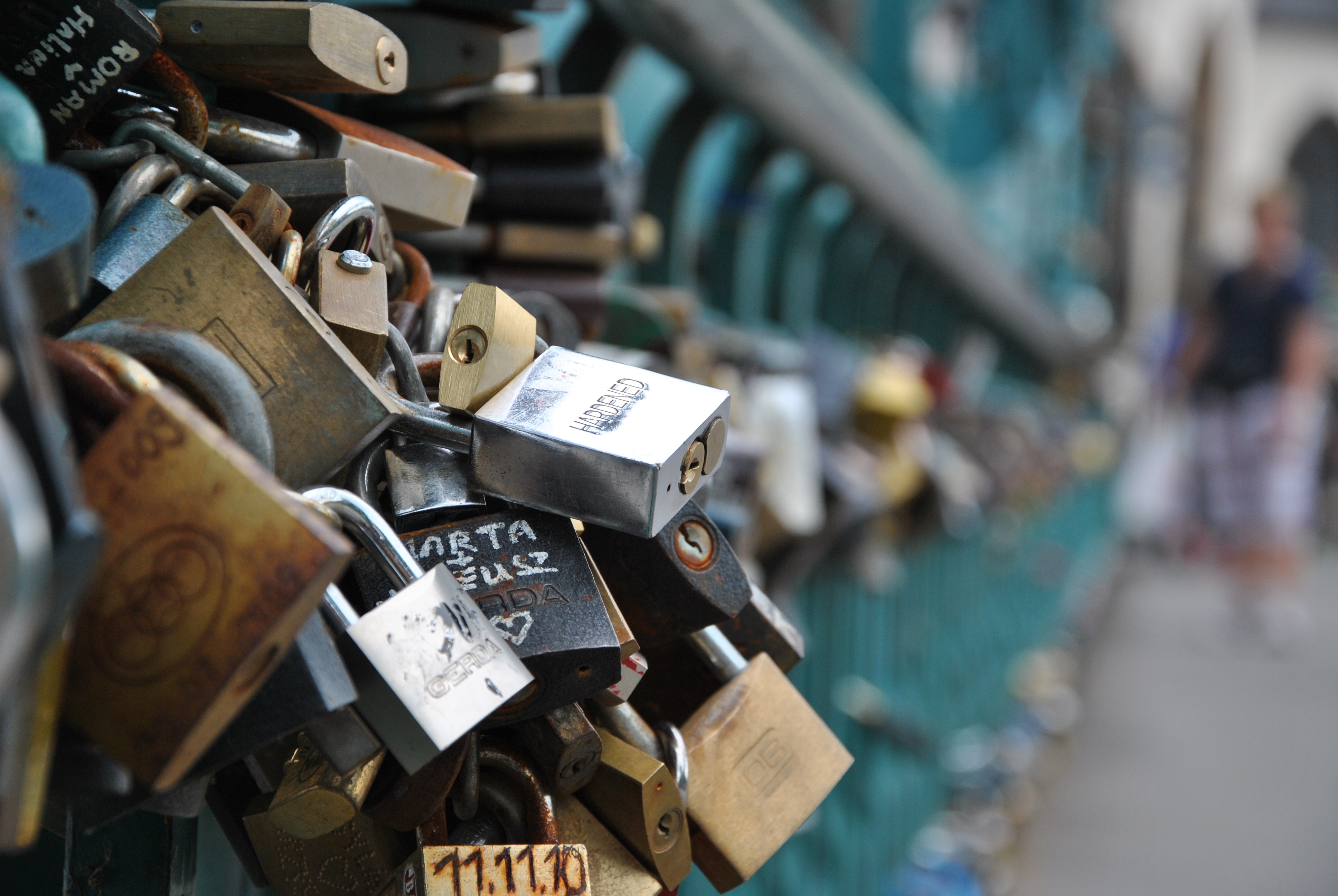 Lots of paired locks free image download