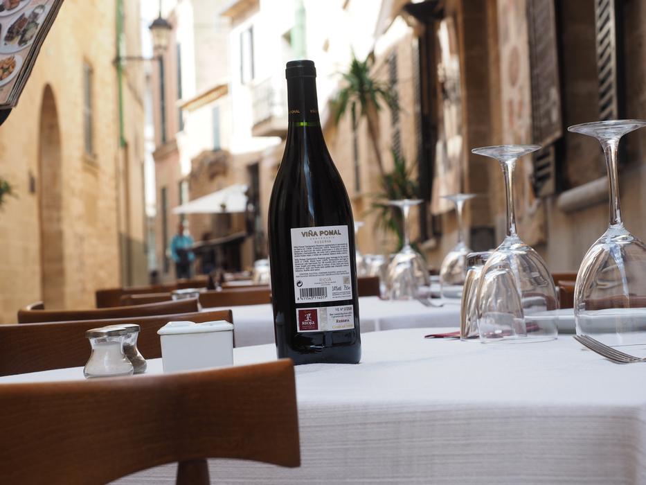 Wine Bottle Restaurant free image download