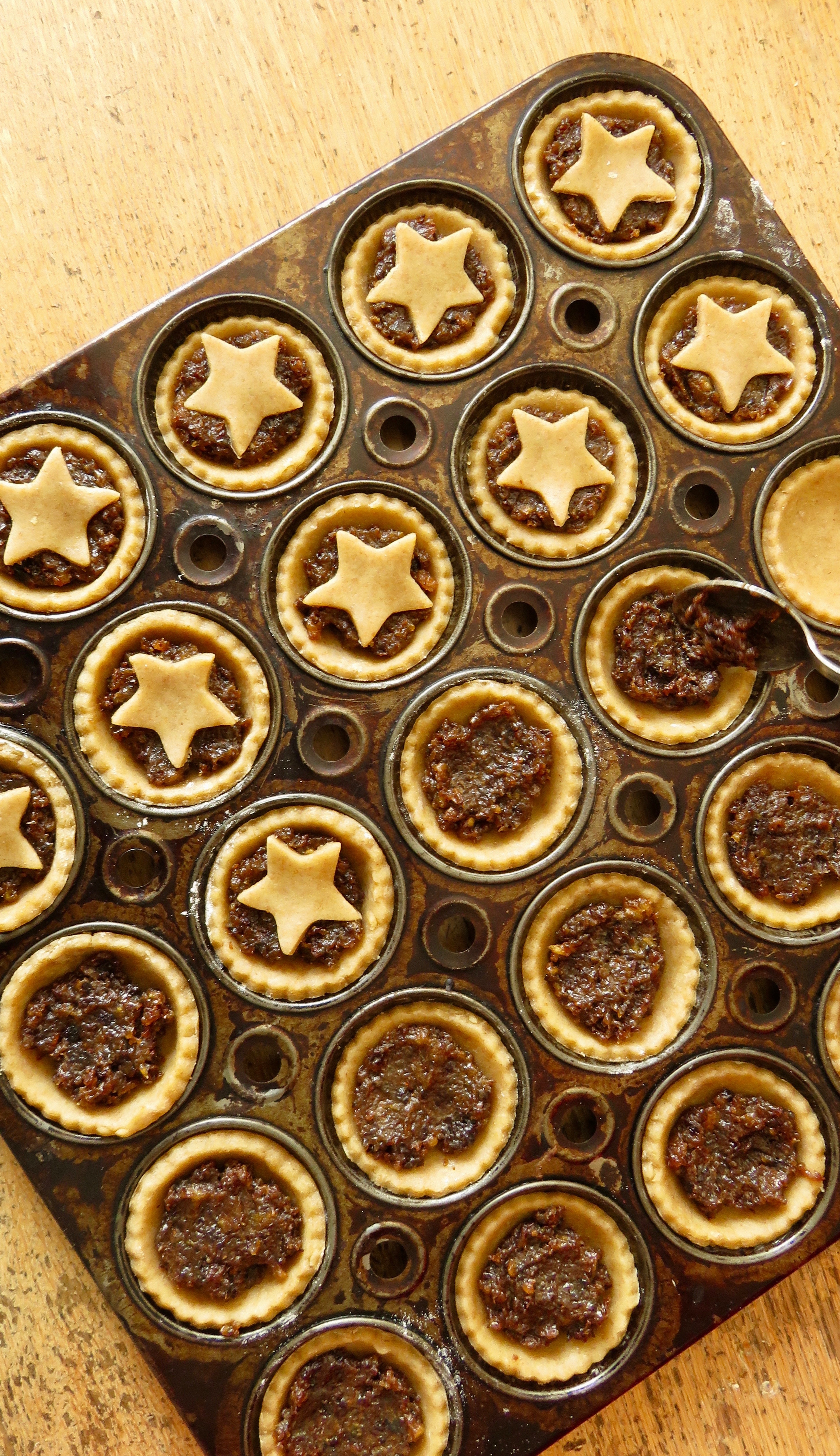 Christmas Baking Mince Pies free image download