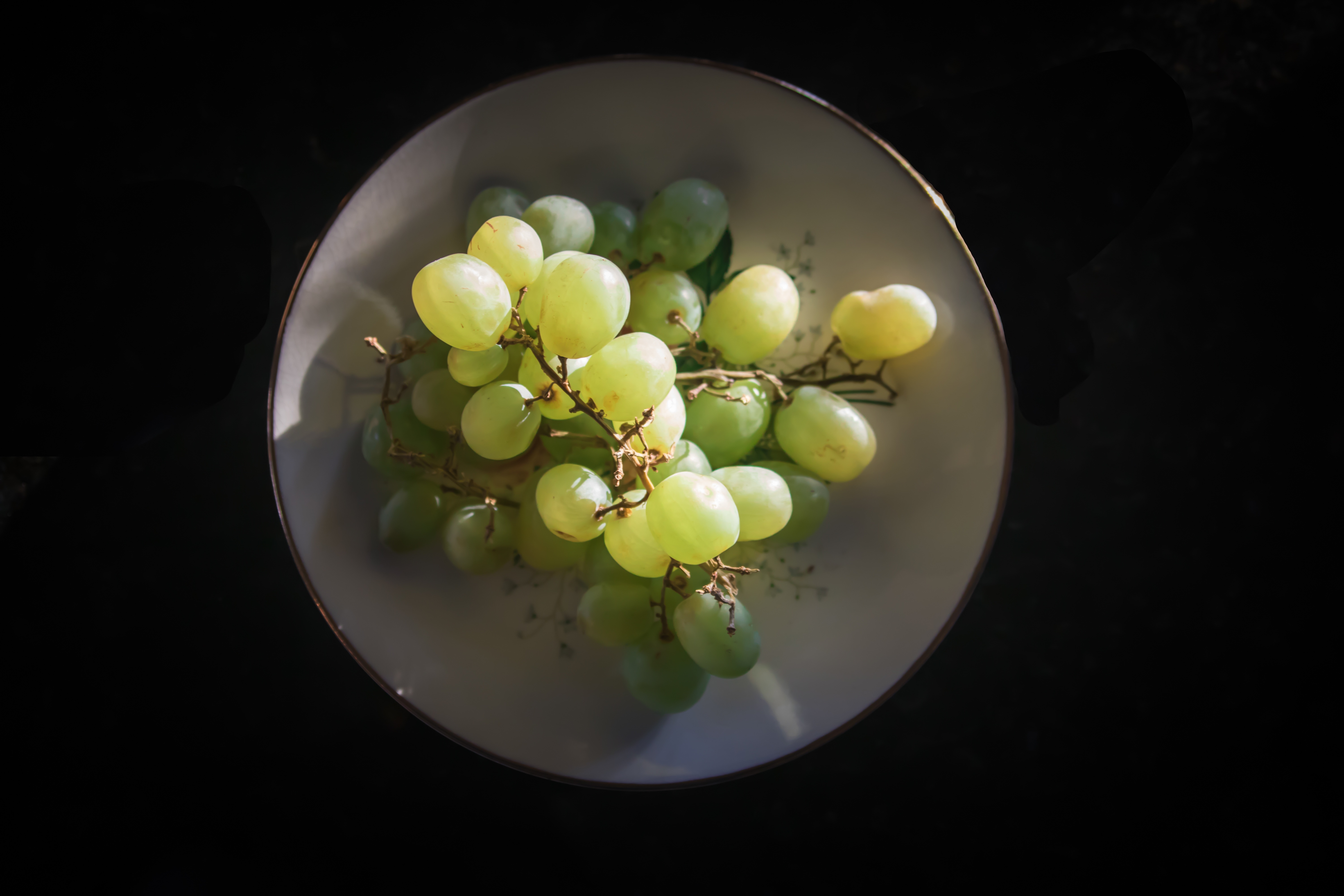 Sweet green grapes free image download