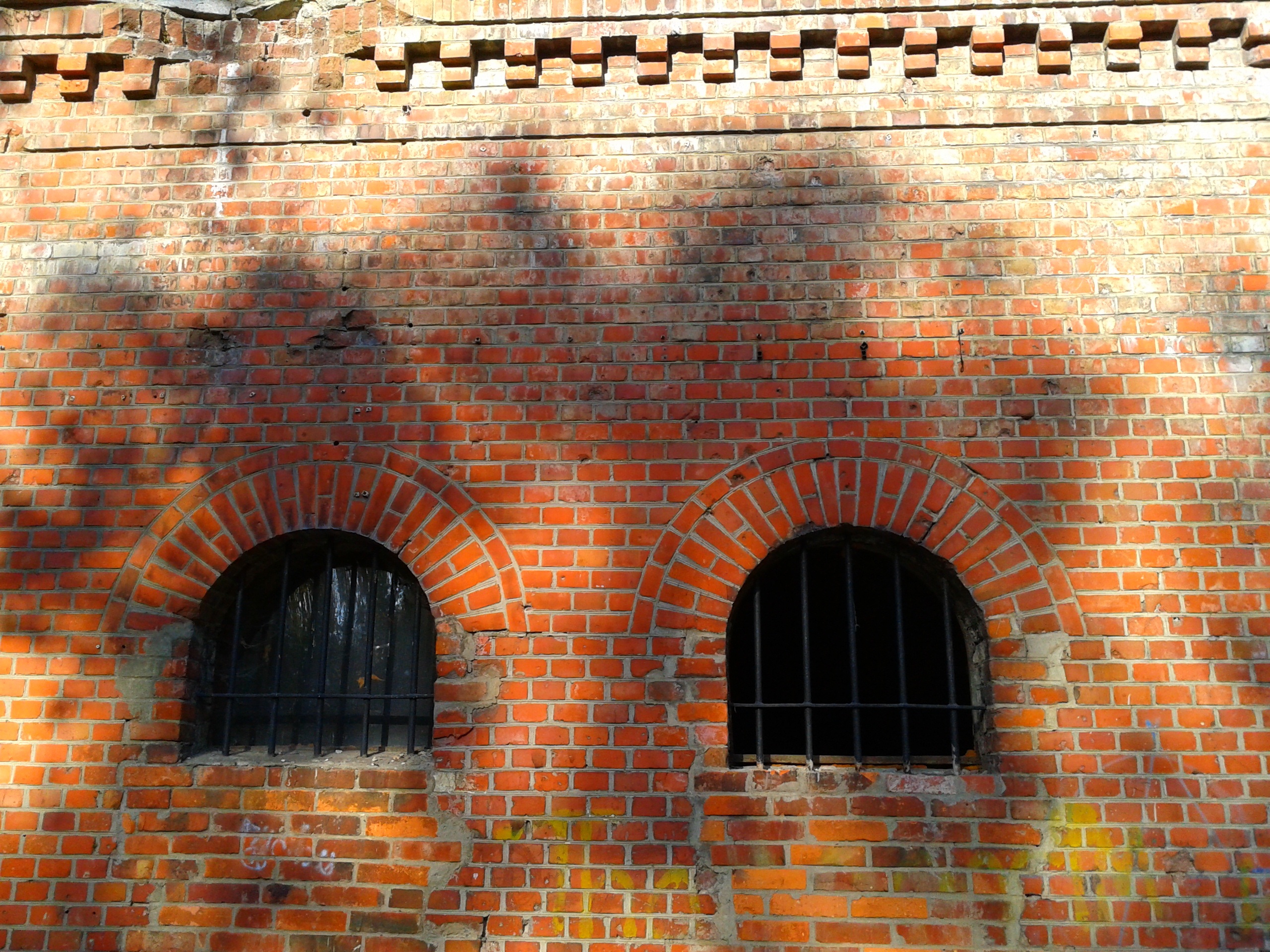 Lake Dusia Monument Architecture free image download