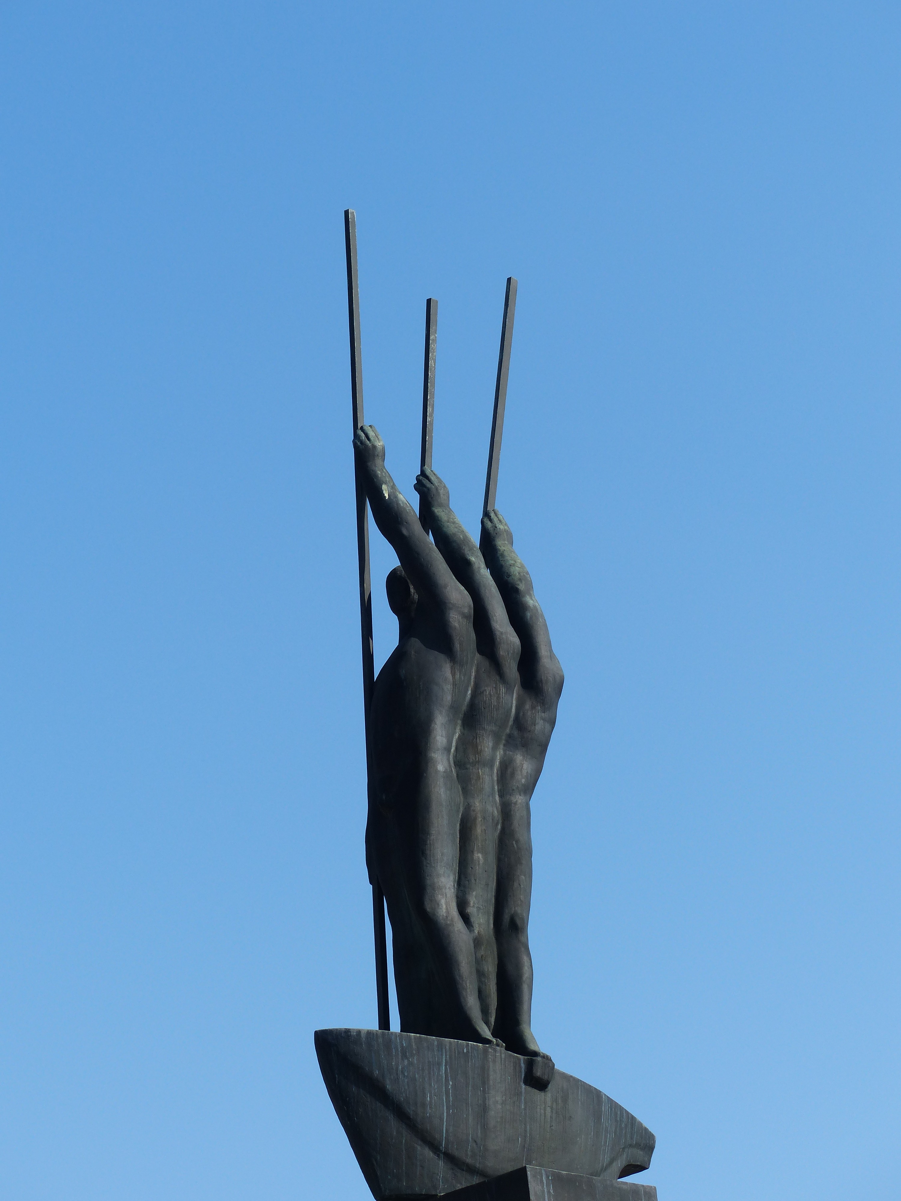 Monument Bronze Statue free image download