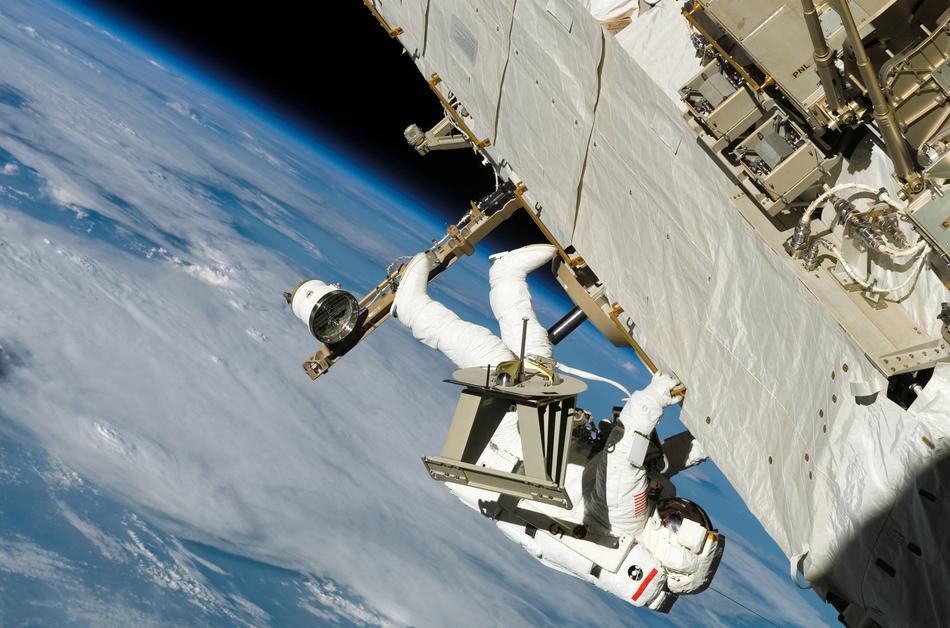 Astronaut Space Walk free image download