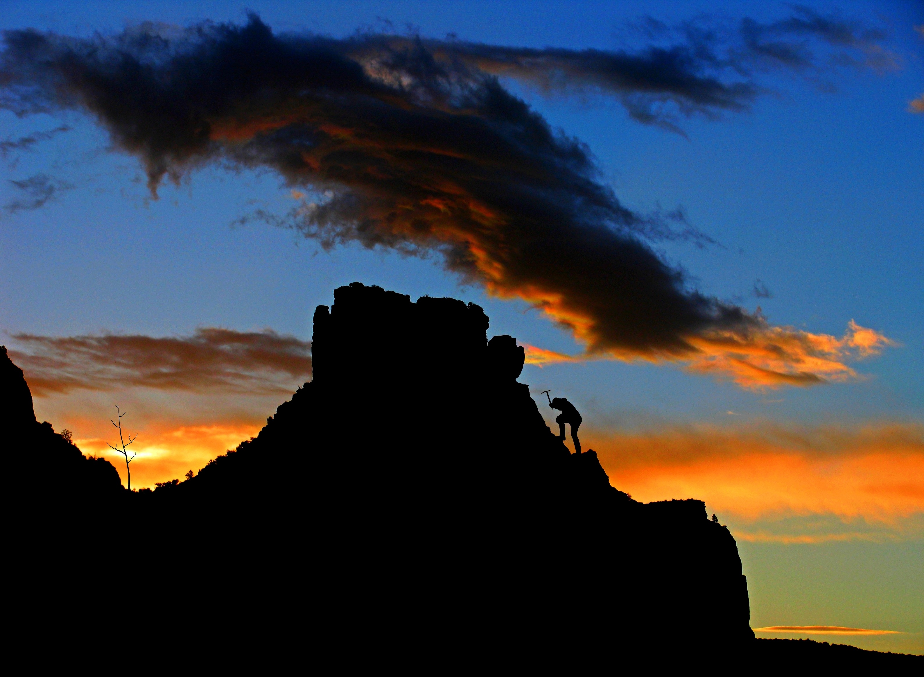 Mountaineer climb sun free image download