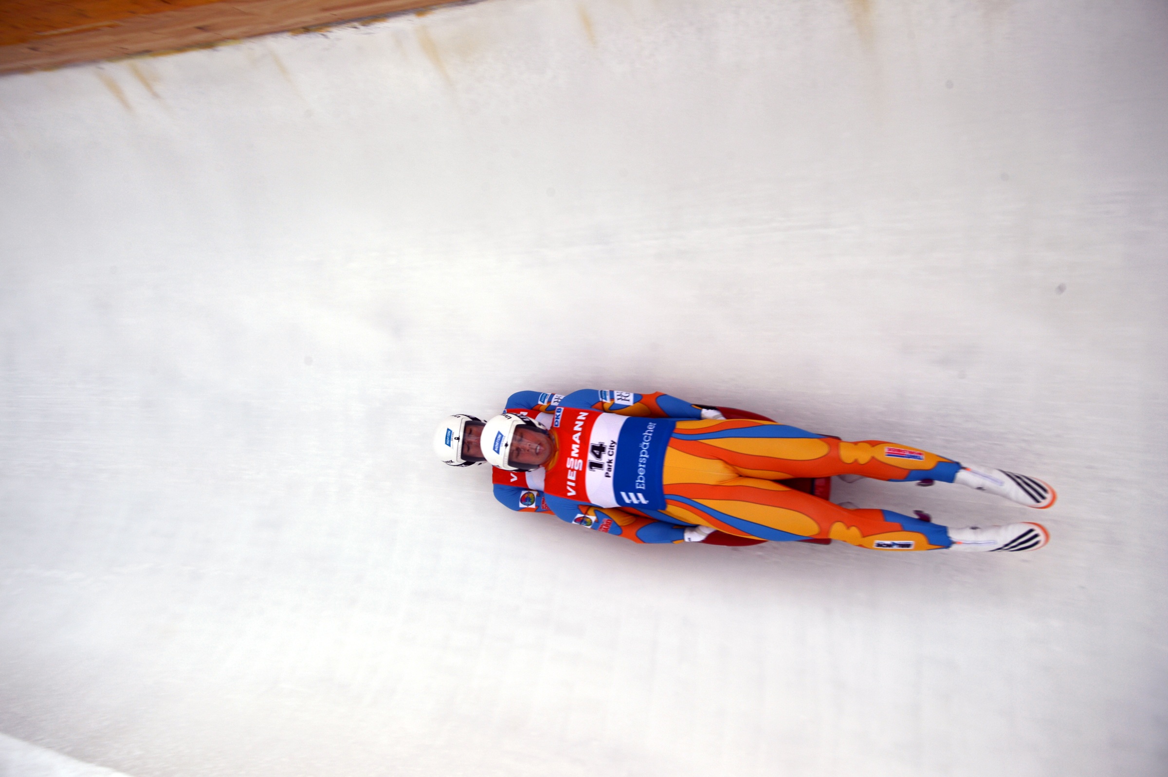 People, sliding on the Double luge, on the competition free image download