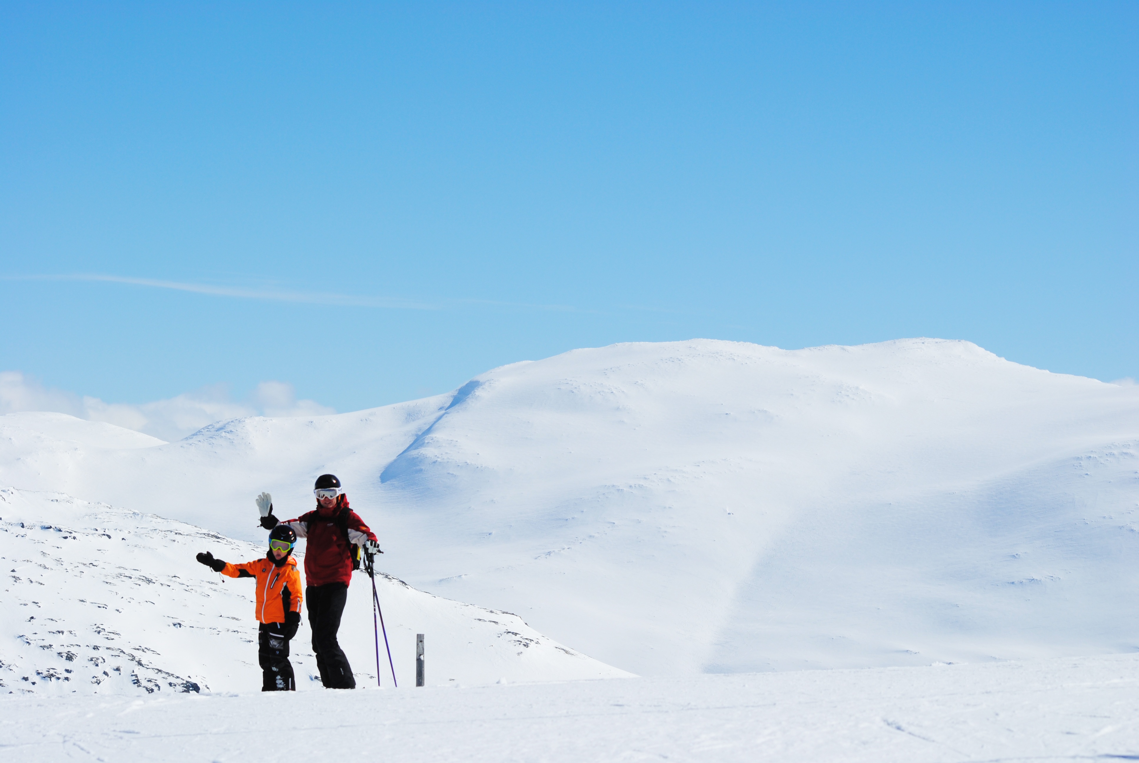 Family at ski resort in Hemavan, Sweden free image download