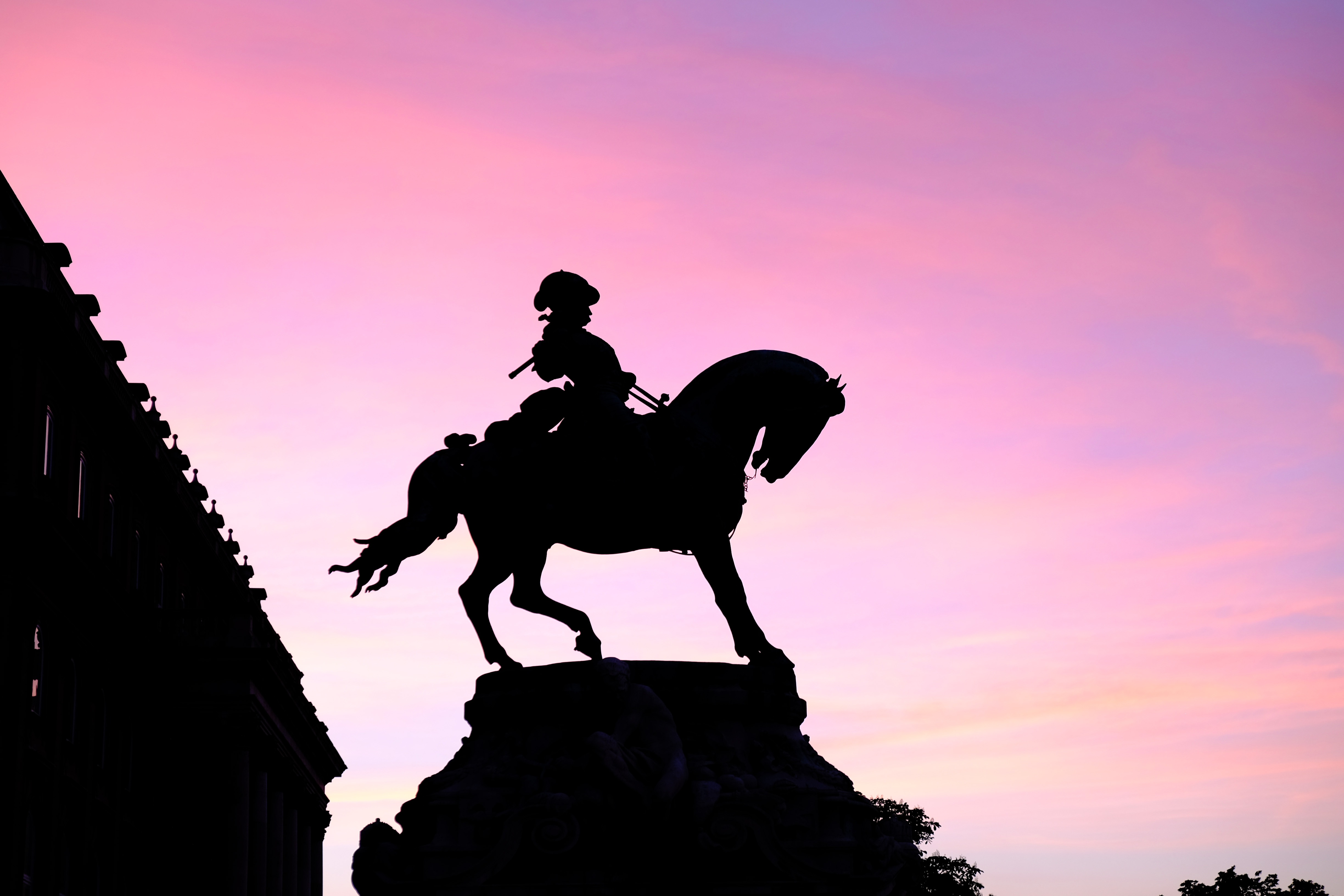 Horse Statue Backlight free image download