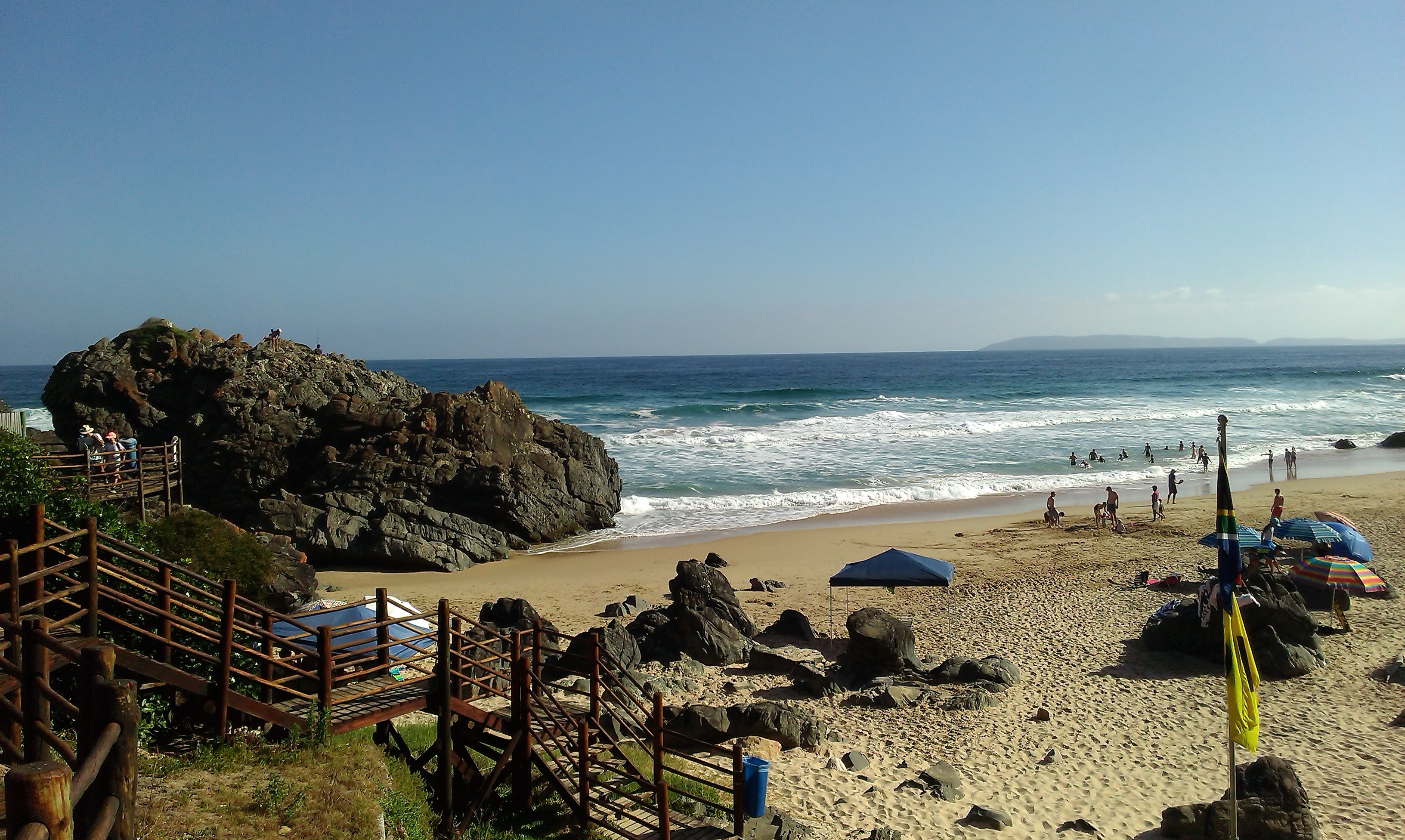 Sand beach stone view free image download