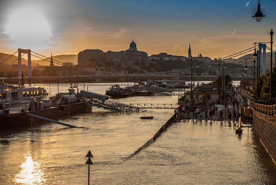 Flood Hungary Budapest free image download