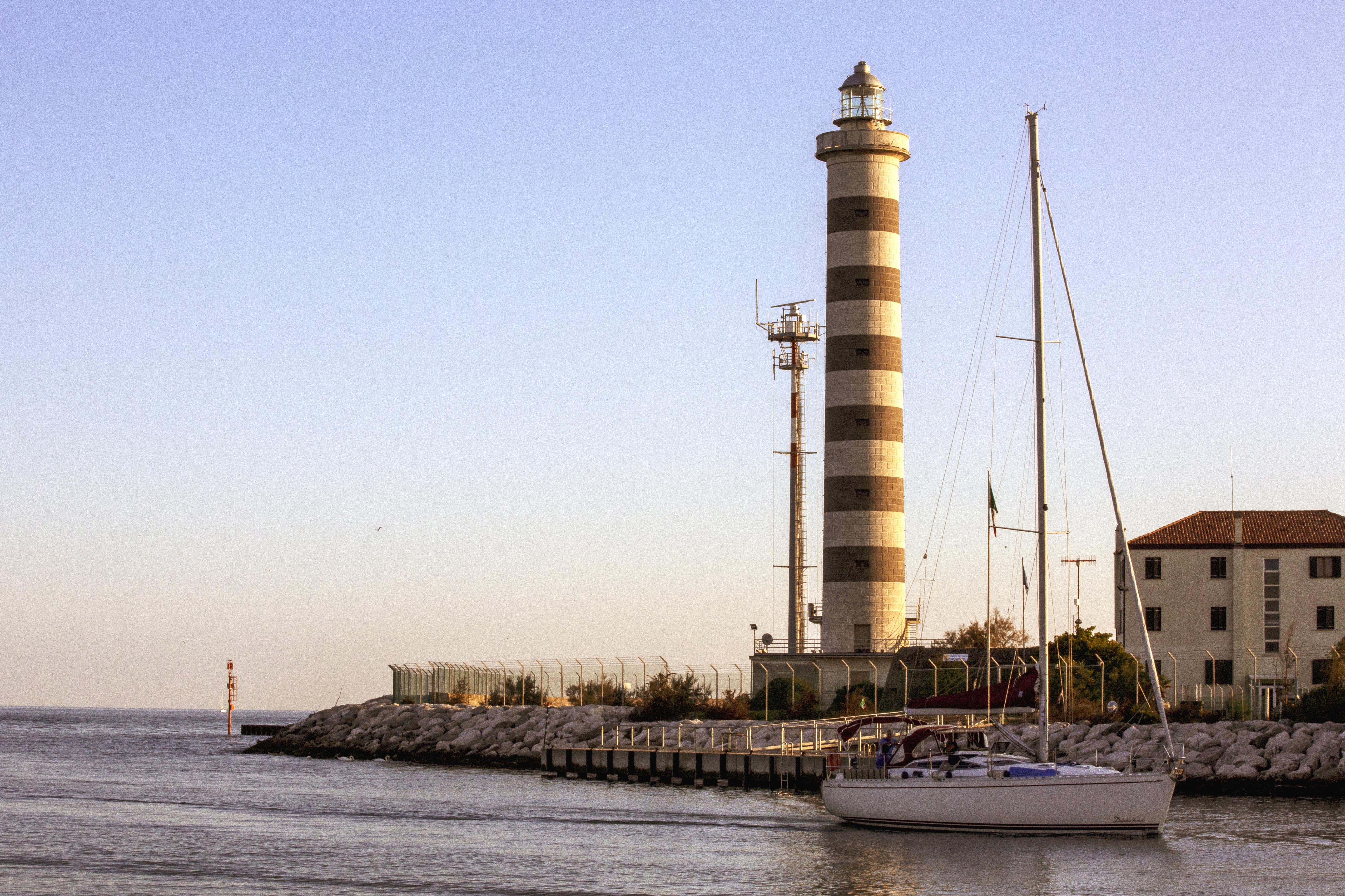 Lighthouse Boat Port Harbour entrance free image download