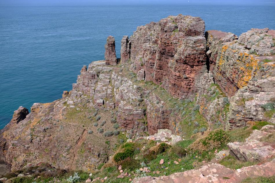 Landscape of Brittany Sea rocks free image download