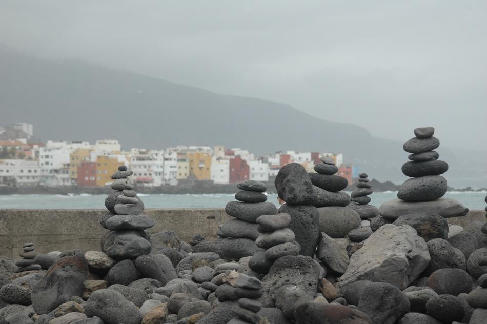 Zen towers made of stones on the beach free image download