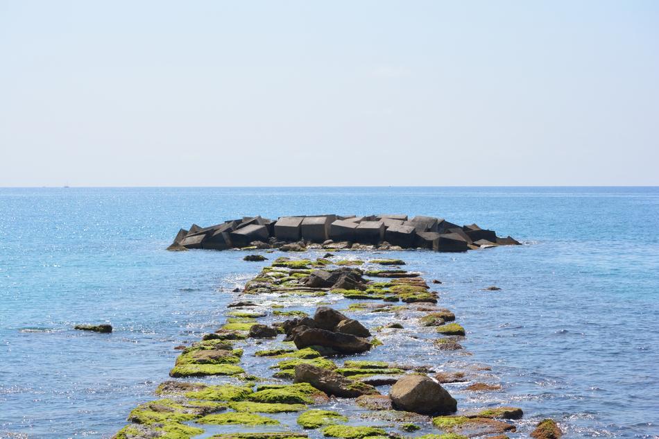 Sea Breakwater free image download