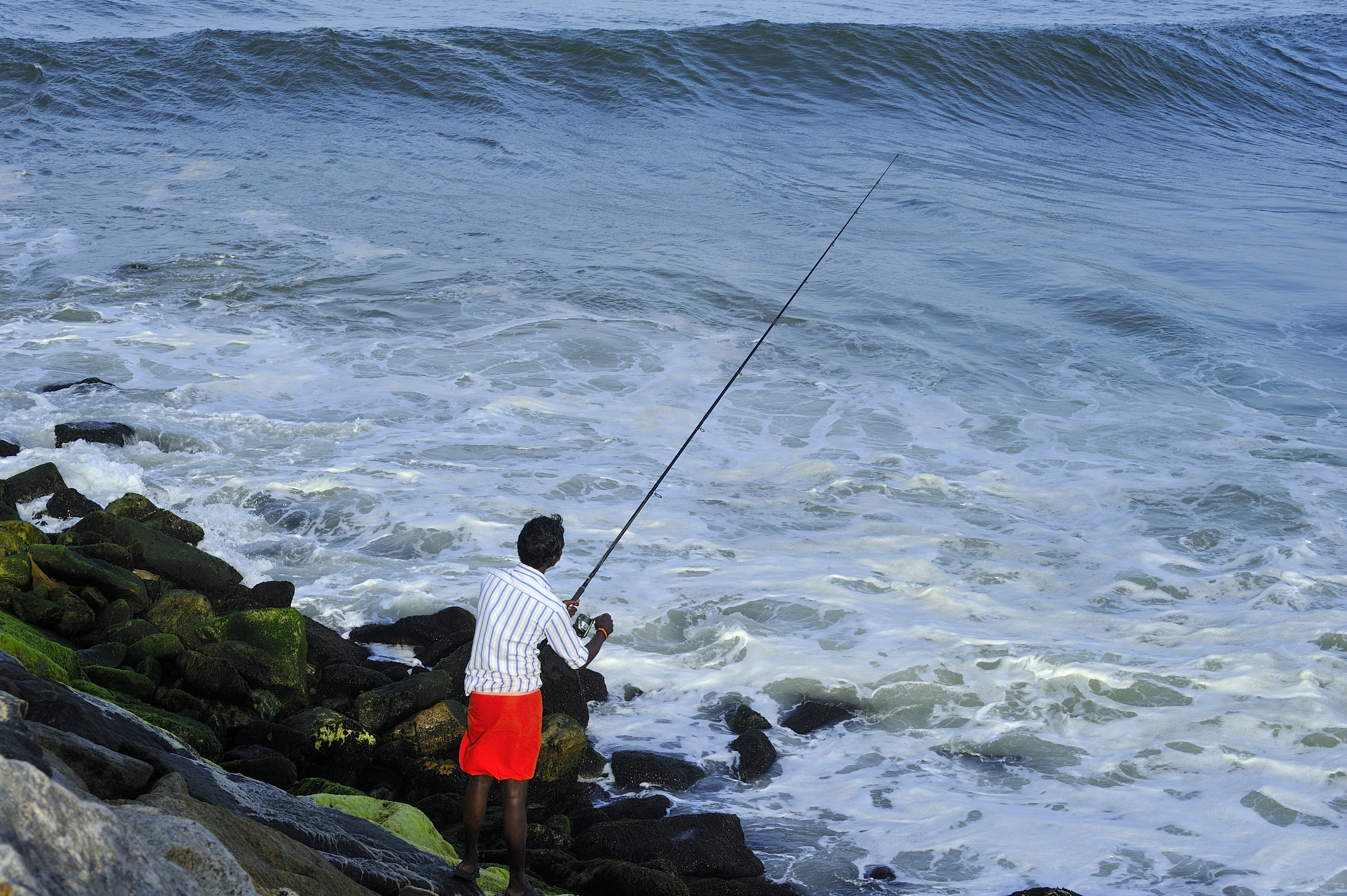 Fishing Perumathura Beach free image download