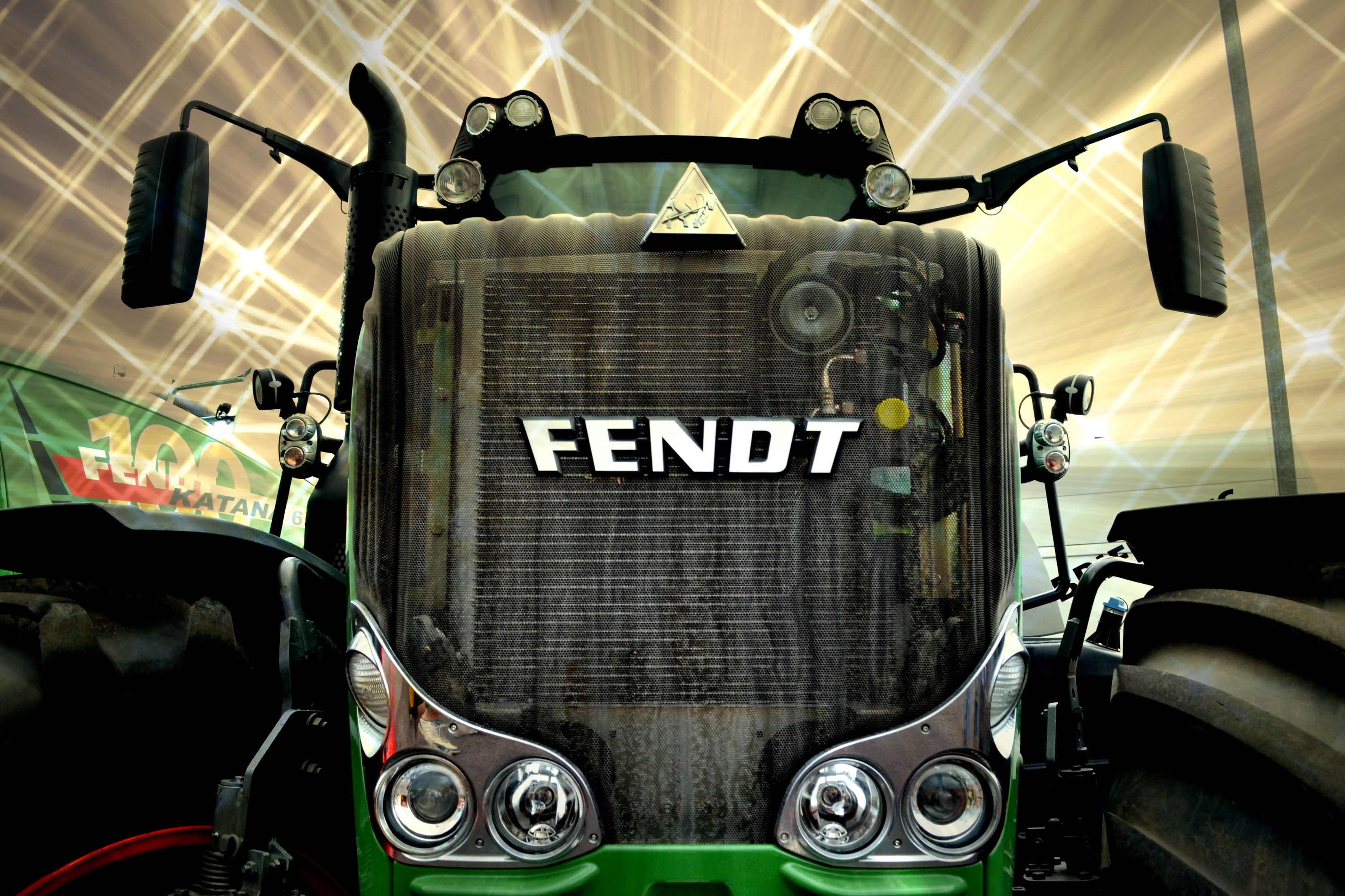 Tractor Fendt free image download