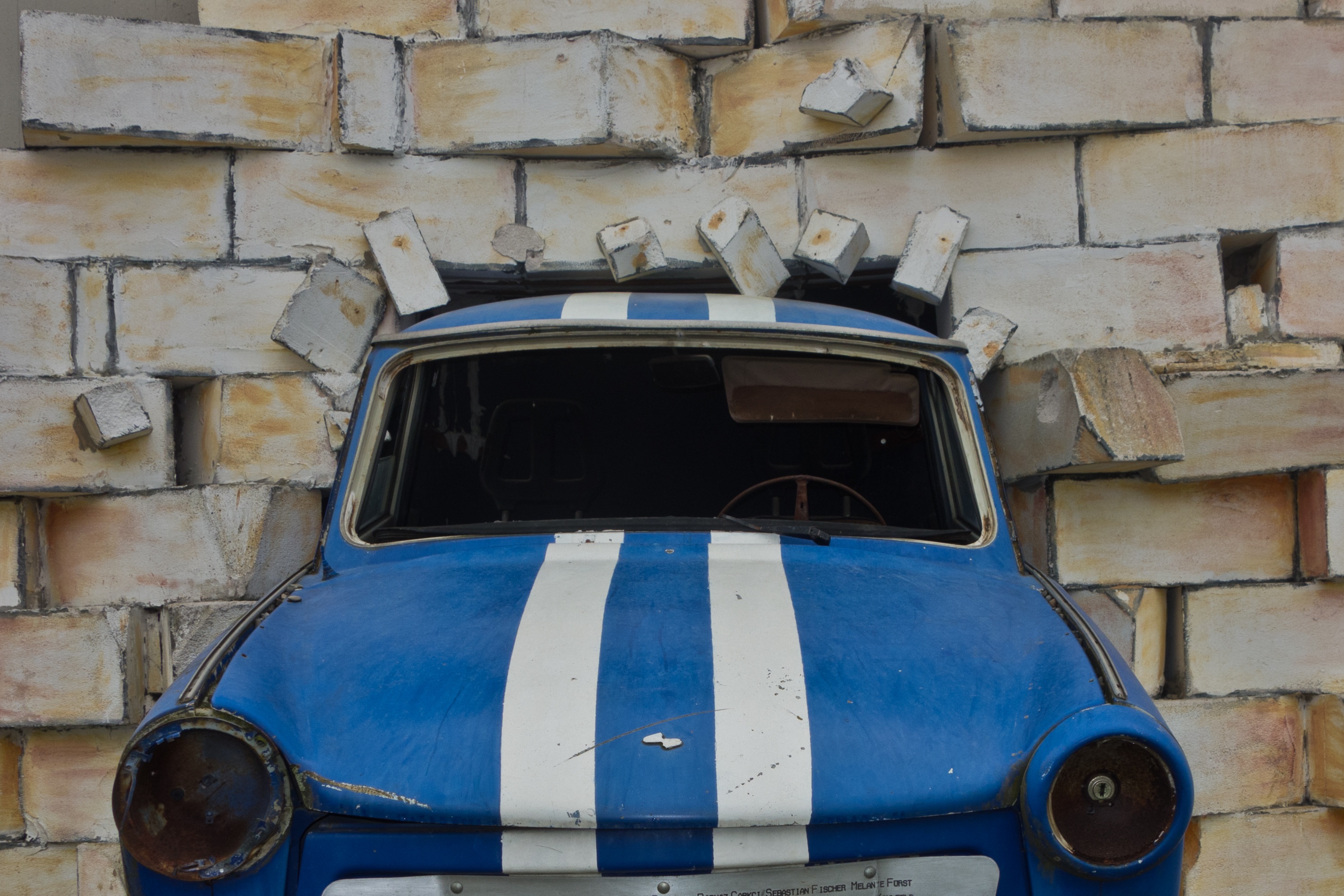 Auto Trabbi Wall free image download
