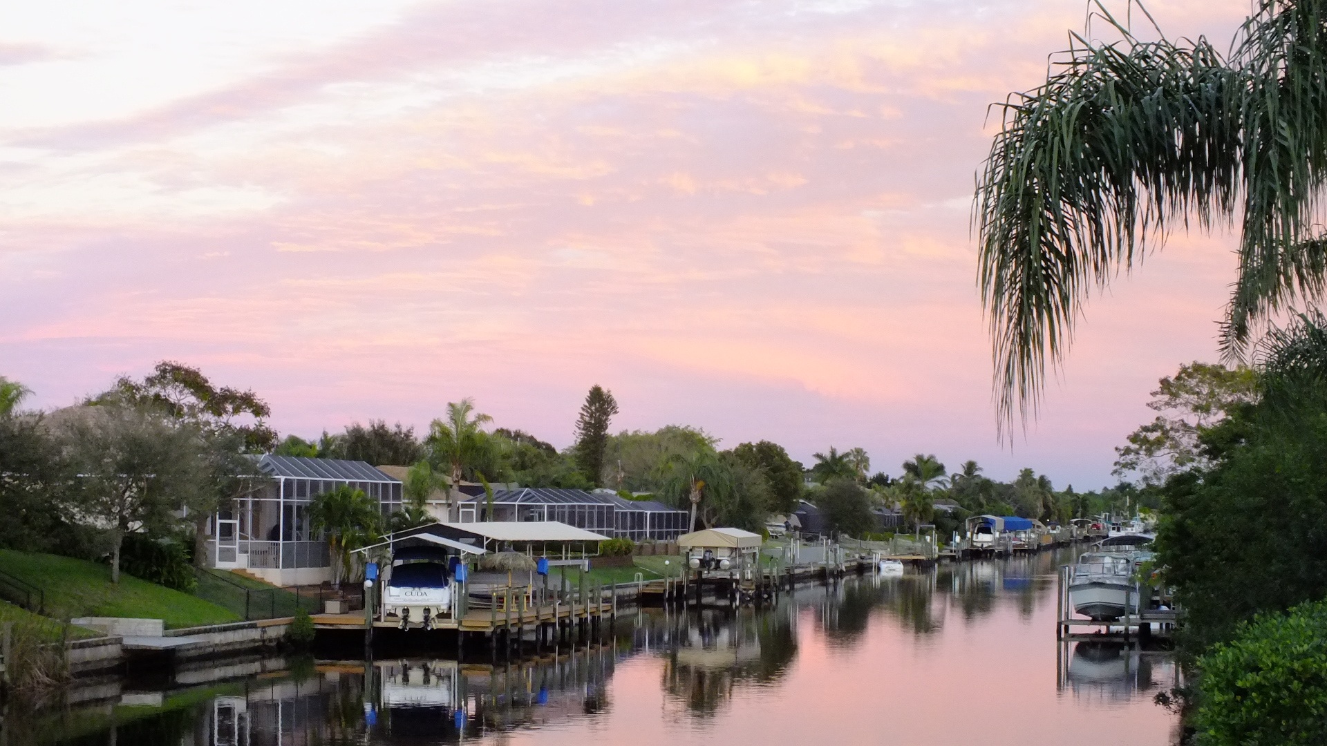 Cape coral water Channel in Florida free image download