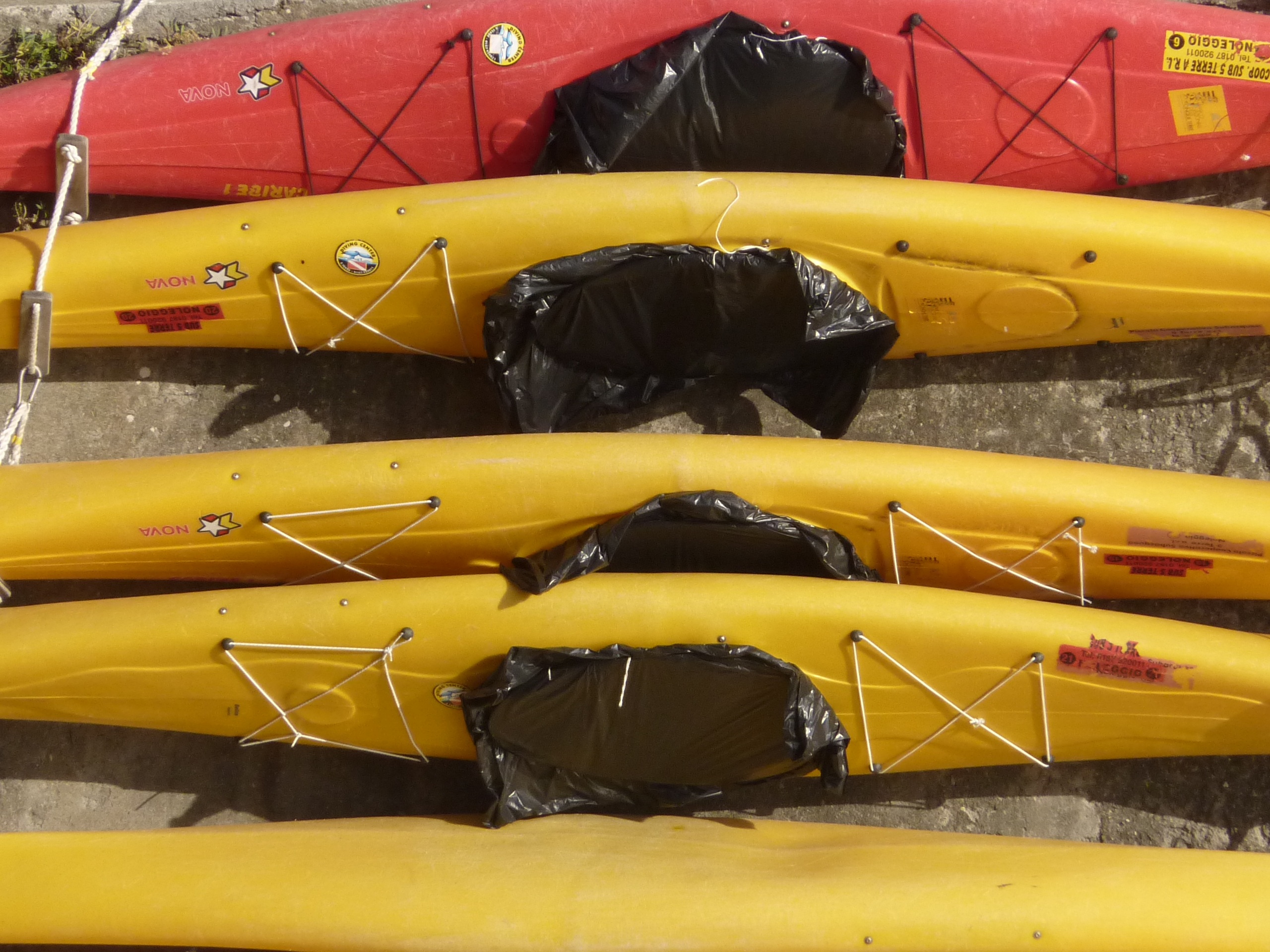 Kayak Yellow Red free image download