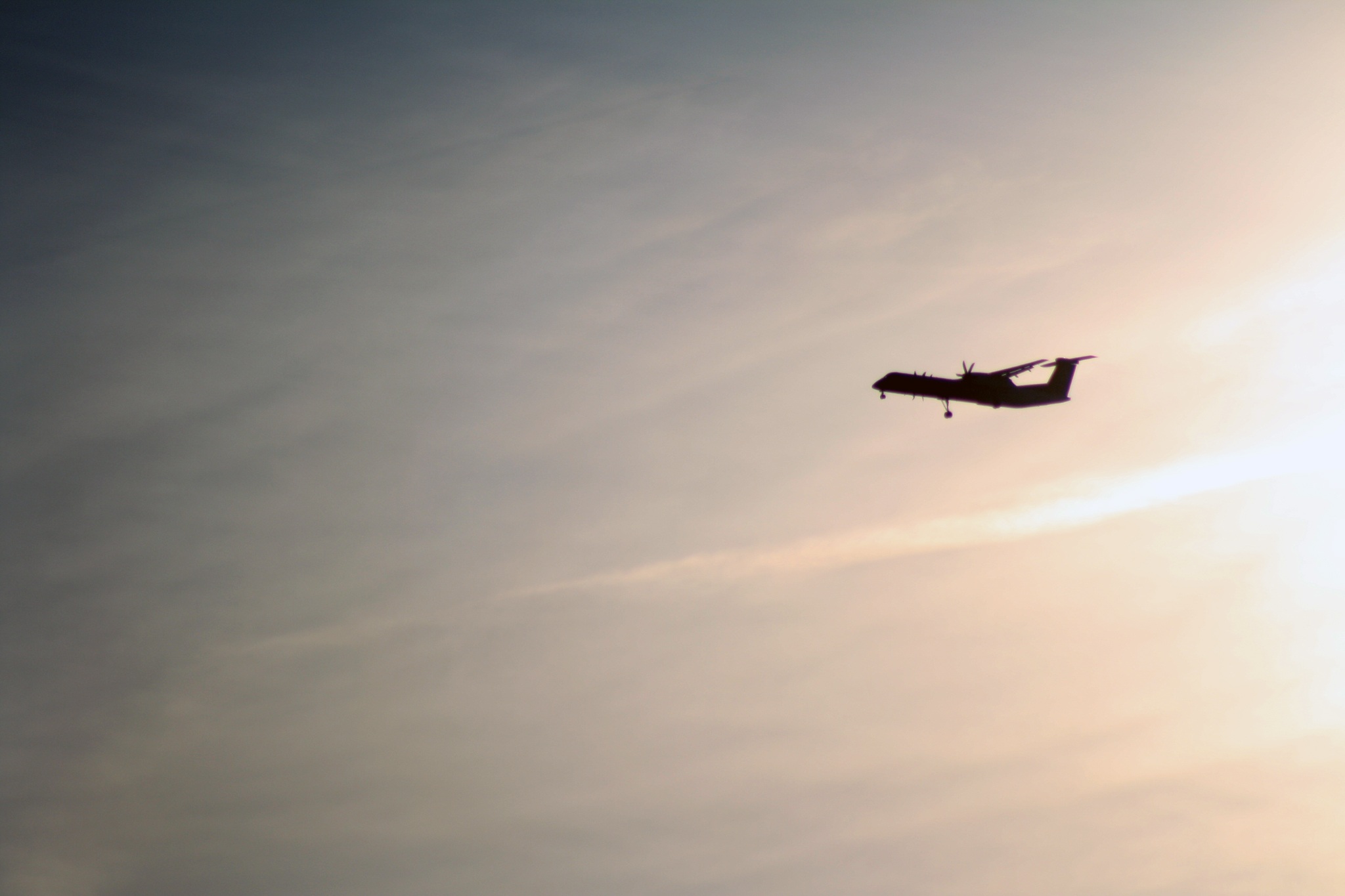 Aircraft Approach Sun free image download
