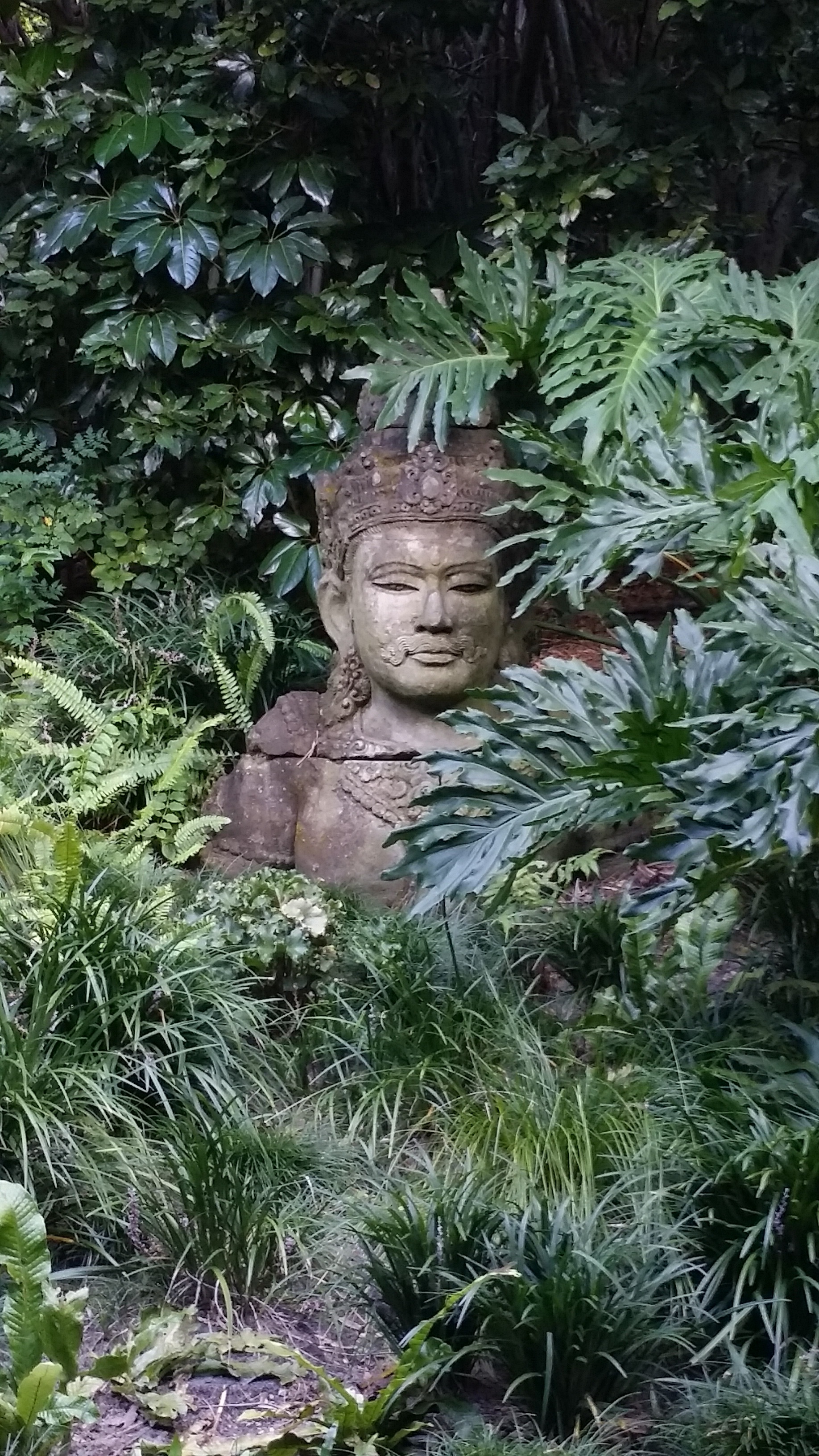 Stone Pray Statue free image download