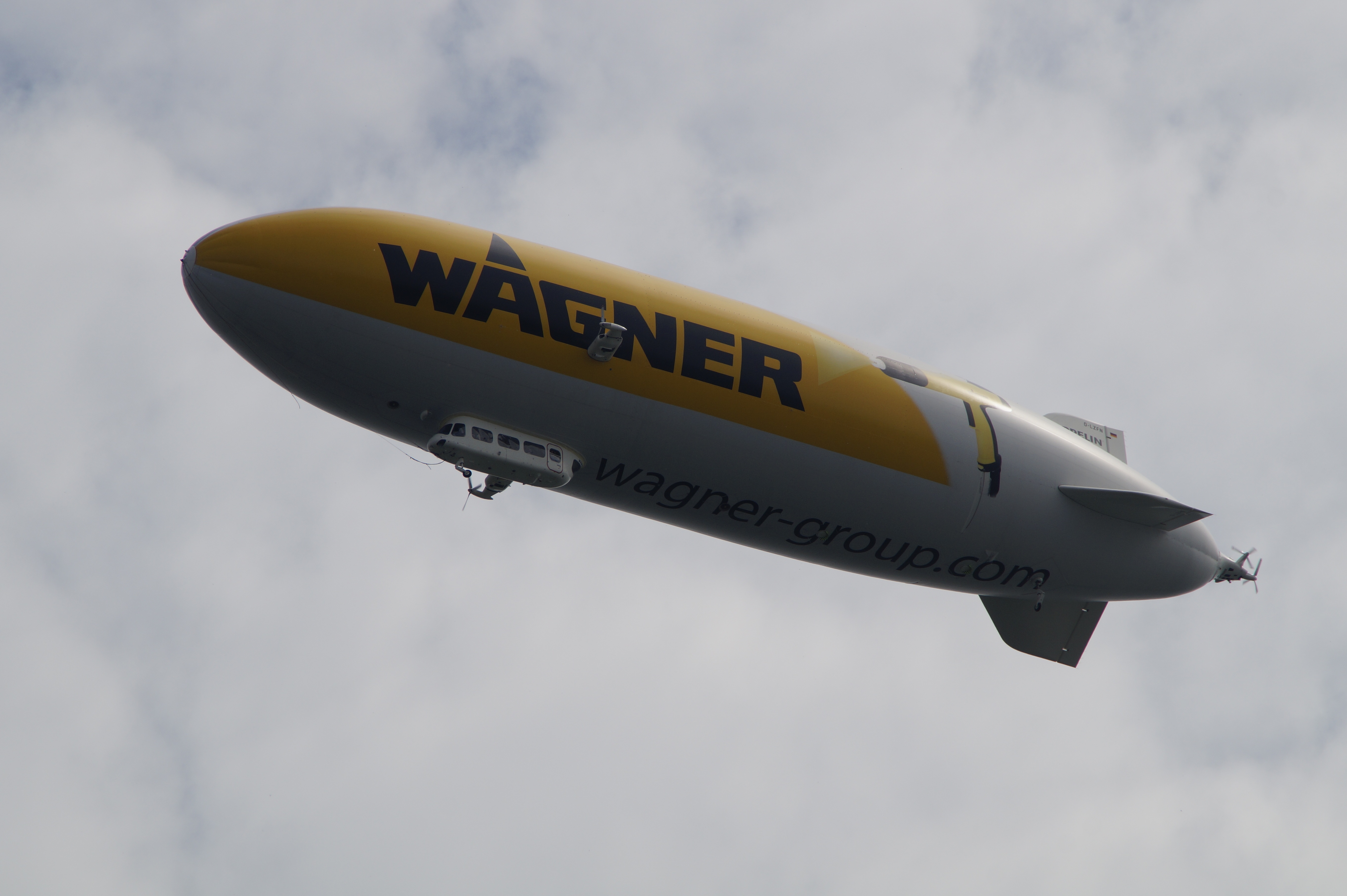 Zeppelin Flight free image download
