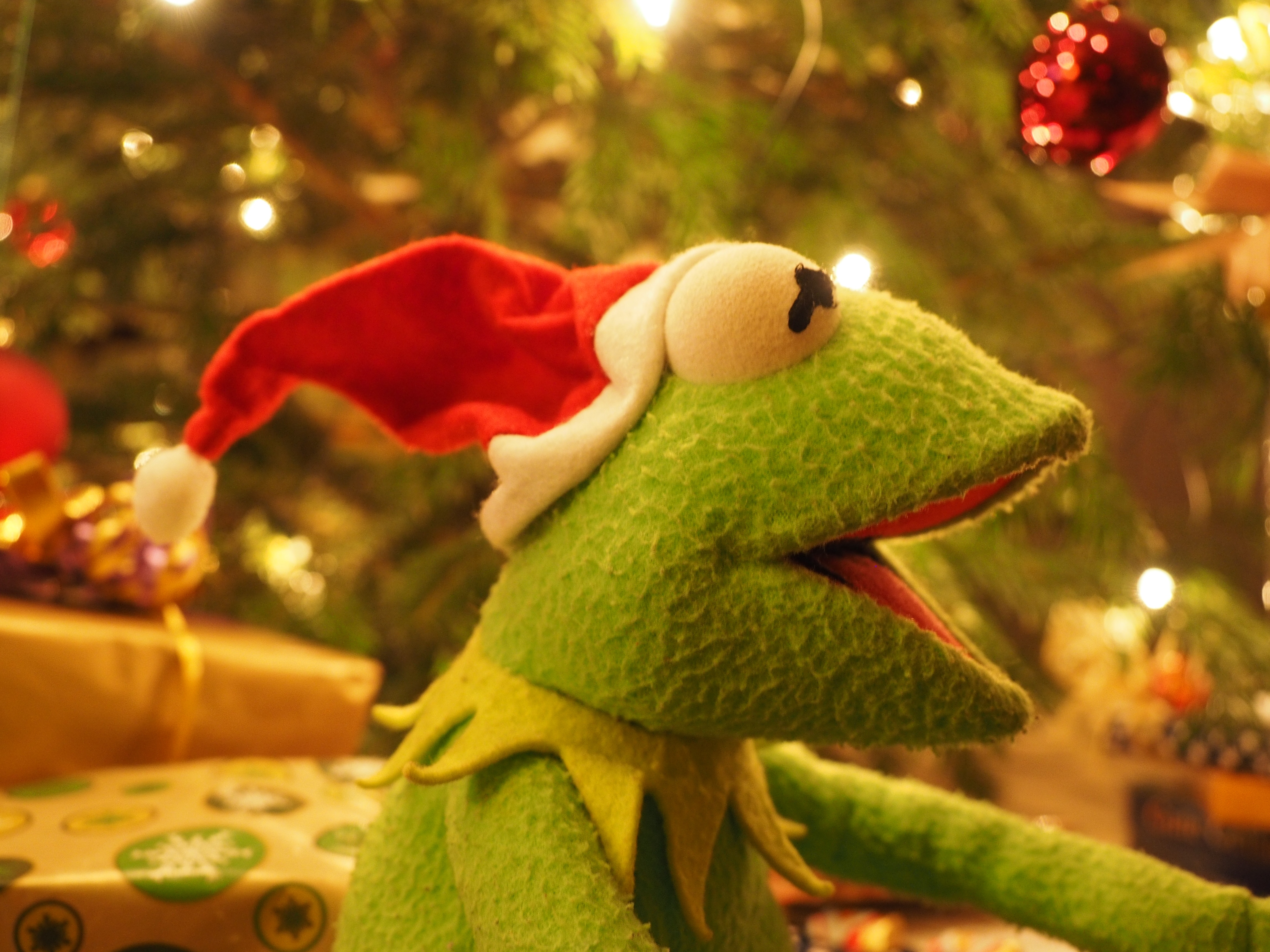 Kermit Frog Christmas free image download