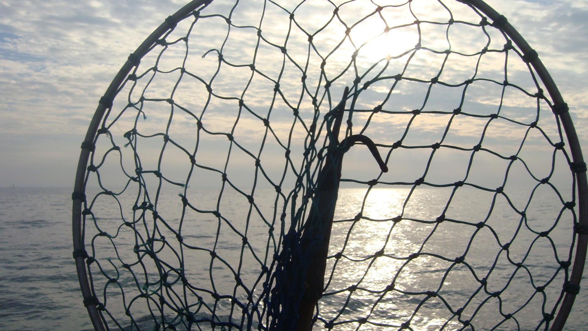 Fishing net on the ring free image download